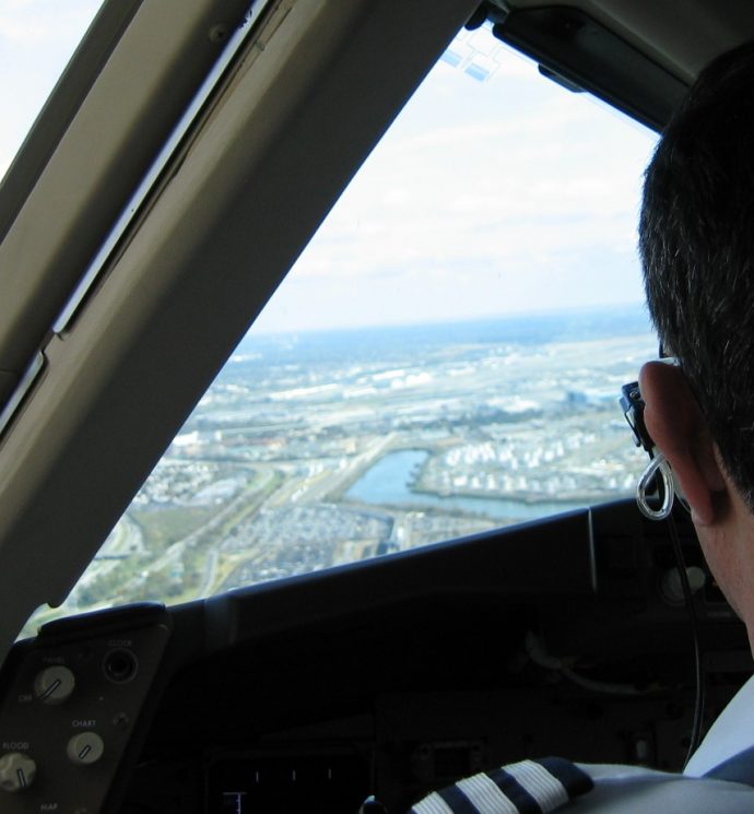 Visual or instrument approach? This one is both : Air Facts Journal