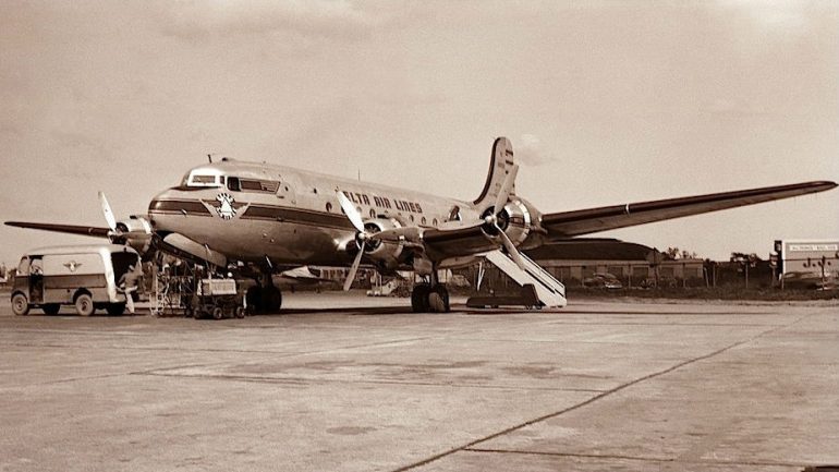 Martha Lunken on flying home for Christmas : Air Facts Journal