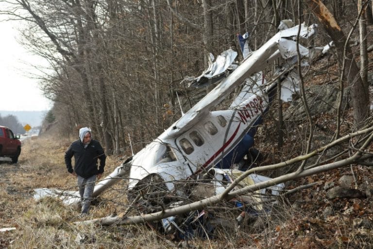 Emergency landing vs. crashing : Air Facts Journal