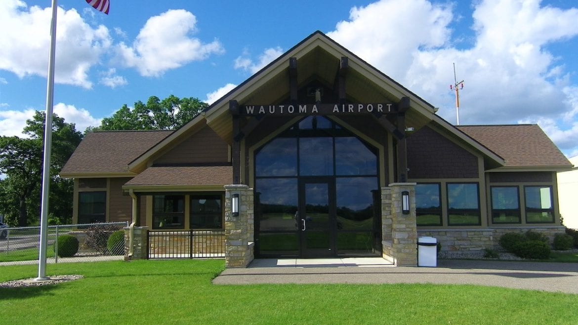 Nine things I know about flying in Wisconsin : Air Facts Journal