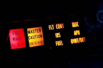 Is software enough to keep pilots safe? : Air Facts Journal