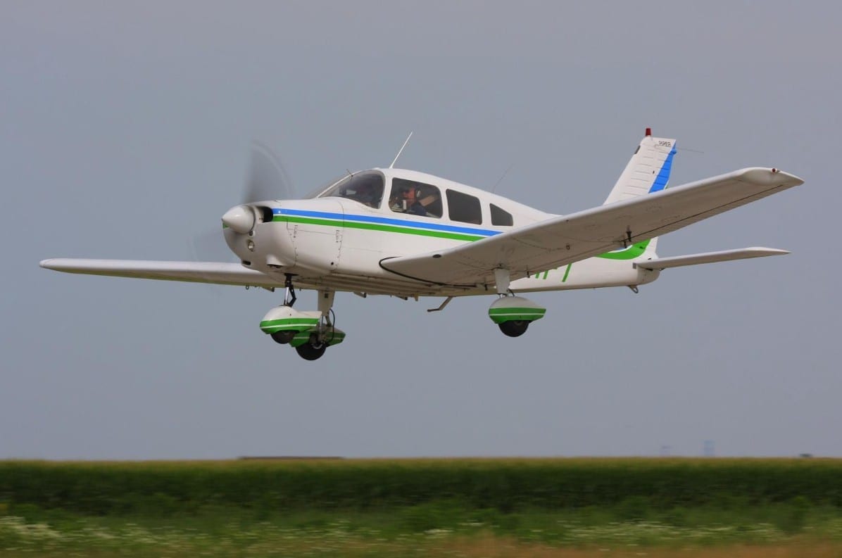 Ditching a Cherokee off Hawaii : Air Facts Journal