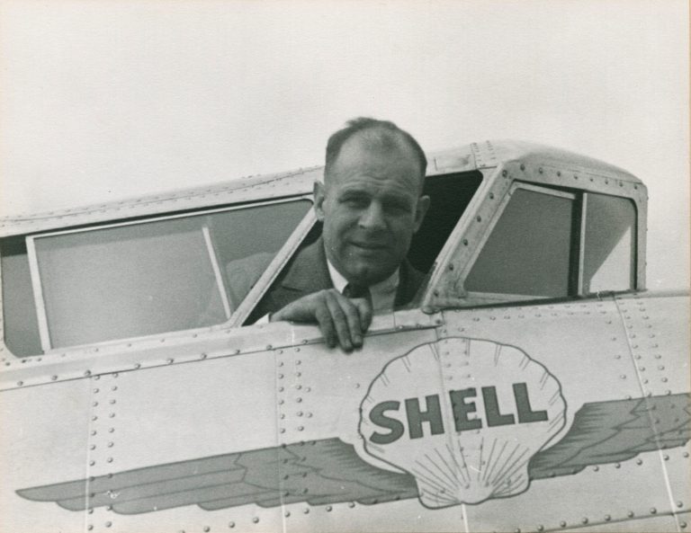 A history of aviation gasoline : Air Facts Journal