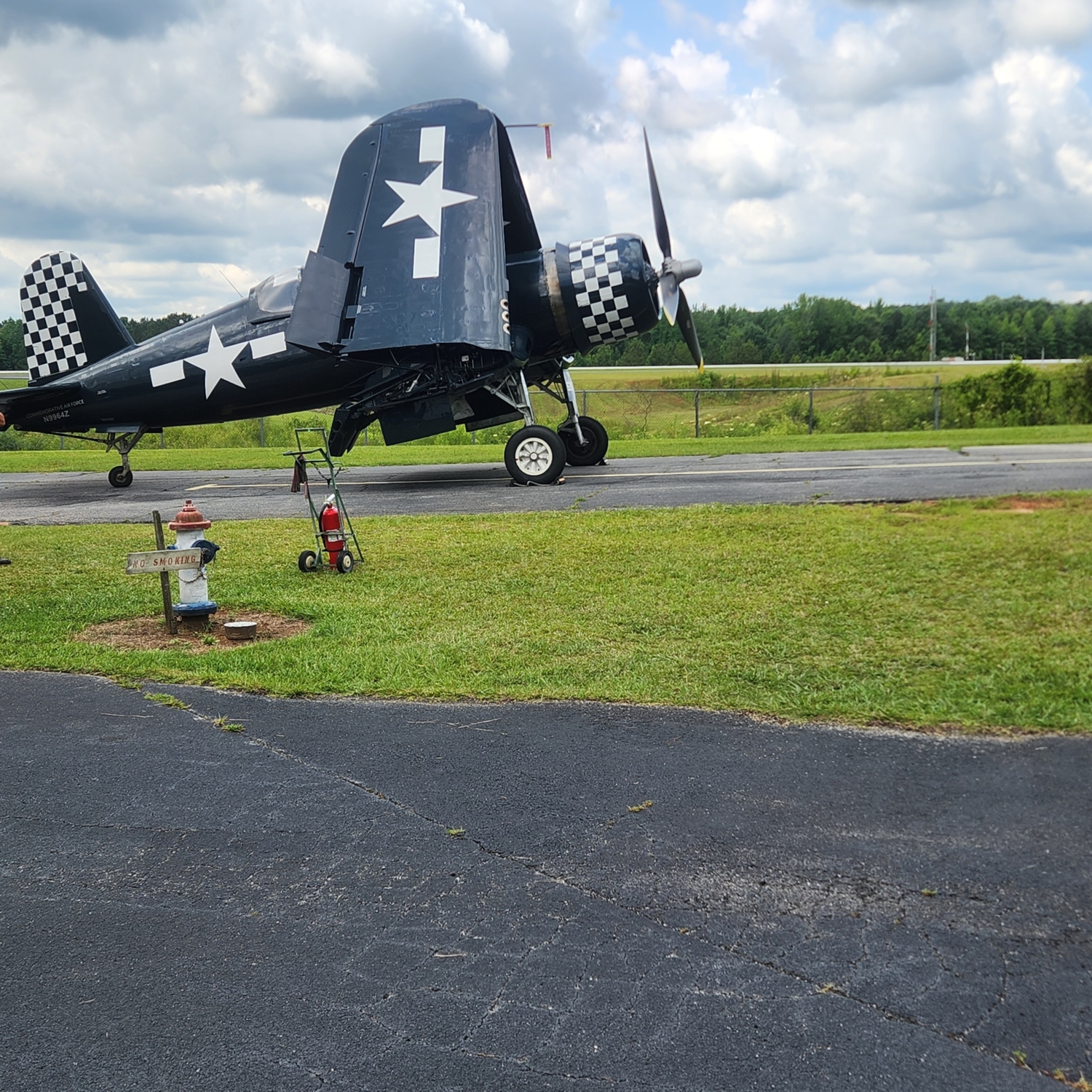 Friday photo (video): Corsair startup and wing unfold : Air Facts Journal
